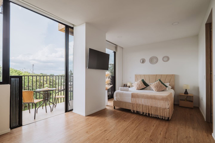 Country Apartment In Cerritos - Marsella
