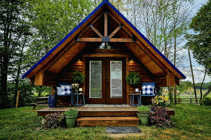 Little Blue Cabin - Kentucky