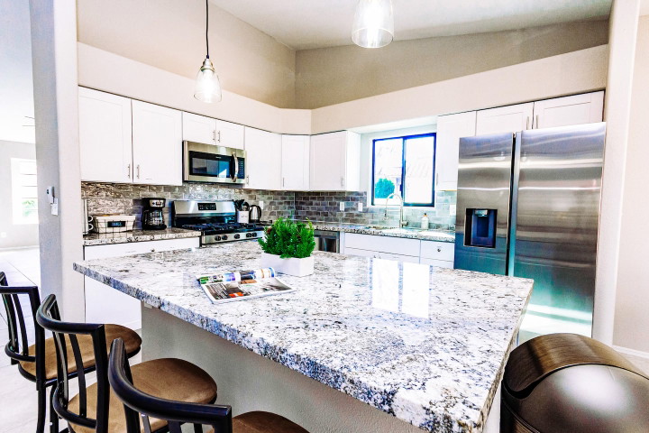 Contemporary Oro Valley Retreat - Mountain Views! - Oro Valley, AZ
