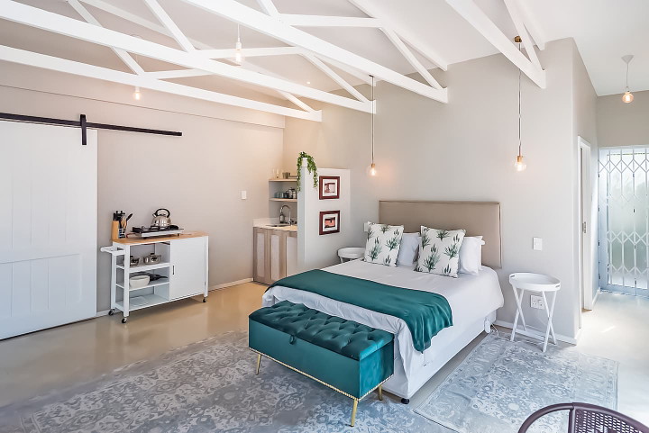 Secure Two-bedroom Private Studio With Solar. - Randburg