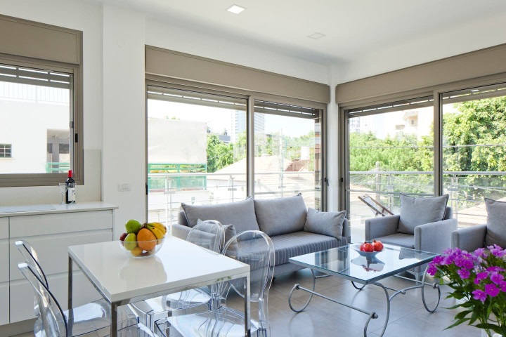 Jewel Of The Kerem | 2 Chambres + Grand Balcon Ensoleillé - Tel-Aviv