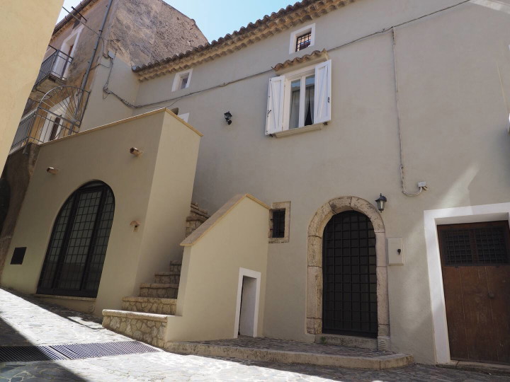 Soggiorna In Un Fantastico Borgo Medioevale - Fiumefreddo Bruzio