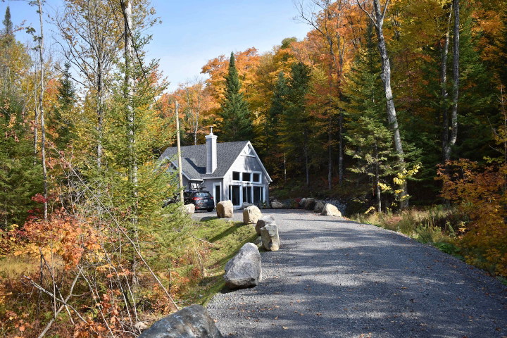 Le Mésangeai - Peaceful Chalet W/ Spa - Québec
