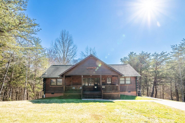 Unwind! Secluded Cozy Cabin Getaway In The Smokies - Sevierville, TN