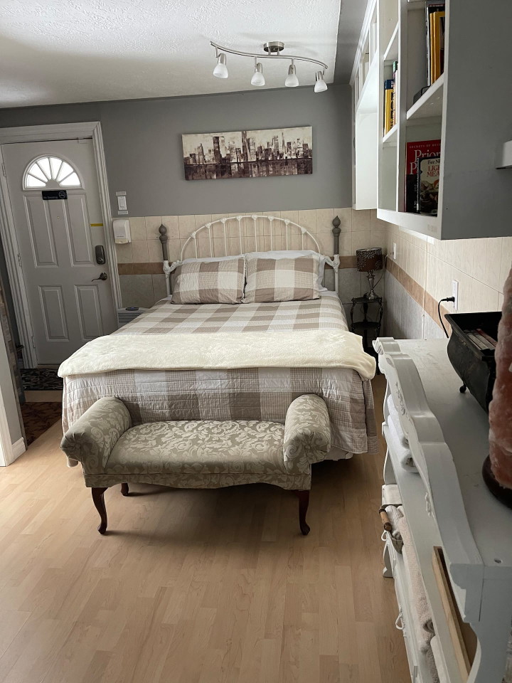 Chic Suite Studio Apartment - 