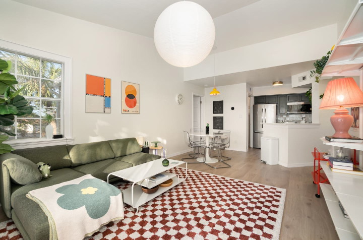 Modern Bauhaus Condo With Pool · 0.5 Mile To Beach - Melbourne Beach, FL