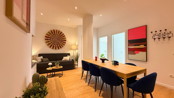 Beckhomes Munich K4: 210 Qm - 18+ Guests - 7 Br - Munich