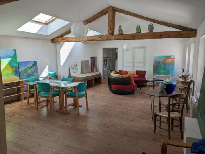 Artist Loft-style Apartment - Crest