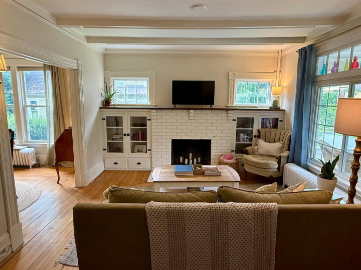 Charming Historic 1br In The Heart Of Rutland - Rutland, VT