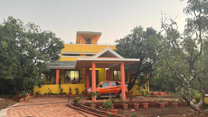 Farm Stay
At Le Magnifera
Relax Rejuvenate Reset - Guhagar