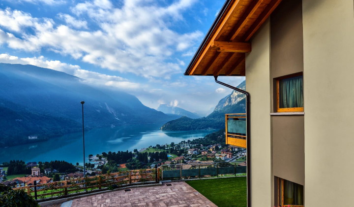 Lodge Le Soleil: Panorama Unico Sul Lago Di Molveno - Molveno