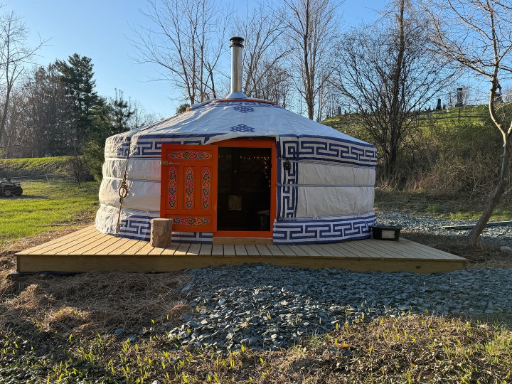 Cariad Bach Yurt - Castleton, VT