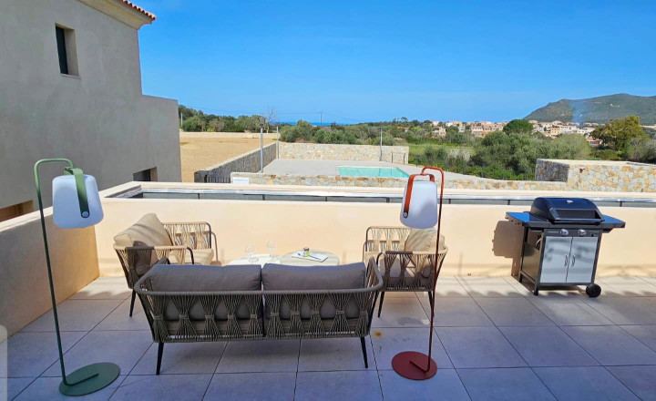 Three-bedroom Property With Large Sea-view Terrace & Heated Swimming Pool - Belgodère