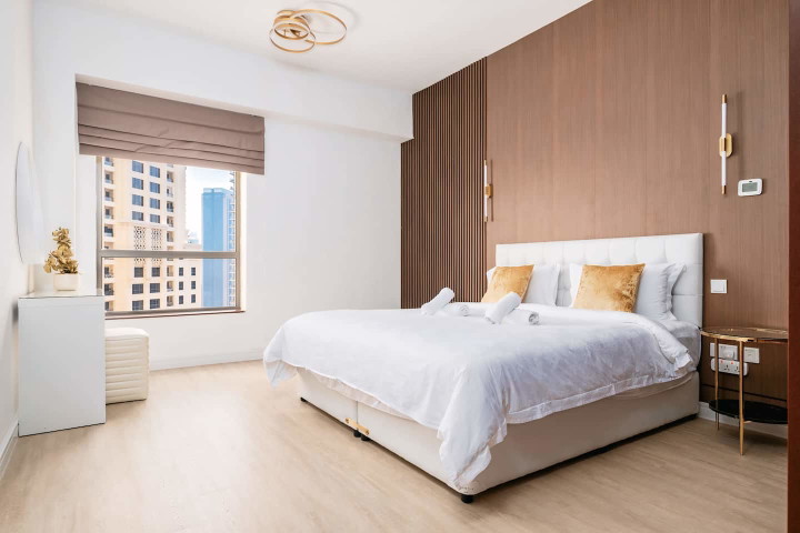 Modern 1-bedroom Apartment | Sleeps 7 | Wow View - Dubai