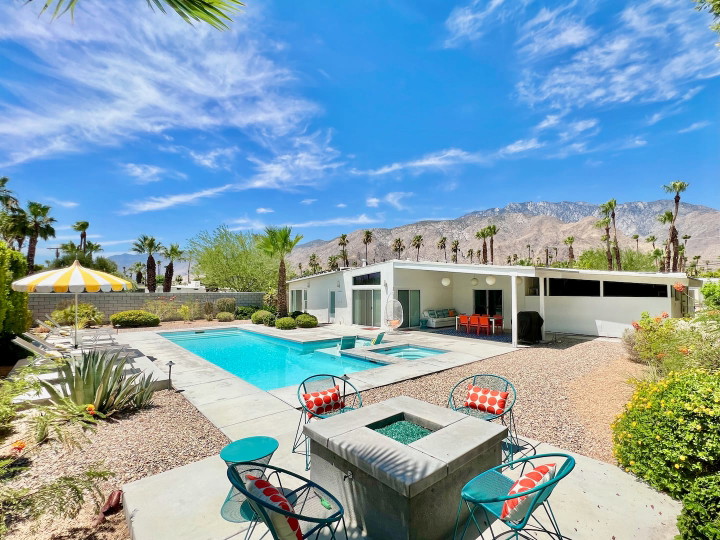 Jazzy Mid-century Designer With Speakeasy - Palm Springs, CA