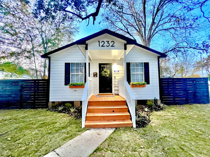 Joy Of Living - Alexandria, LA