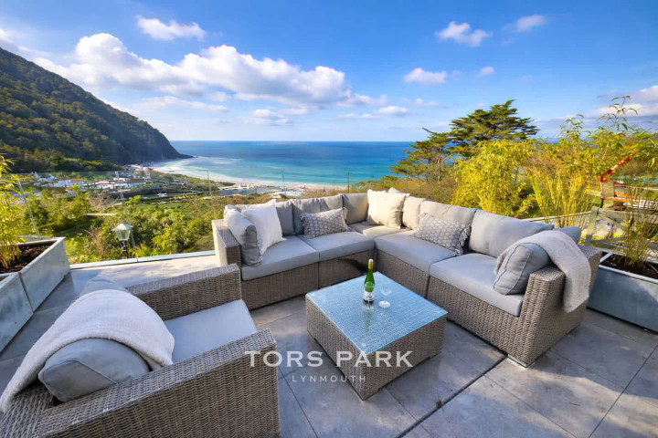 Sunset Terrace With Sea Views | Parking | 2bed - Lynton