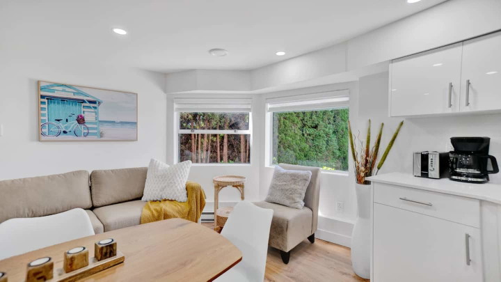 Coquitlam Luxury & Modern Unit - Coquitlam