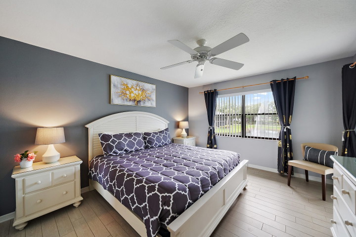 Luxury 2br/2ba Condo Minutes From Beaches & Img - Bradenton, FL