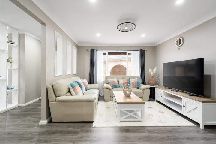 Kanahooka Lakeside | Private Pool & Coastal Days - Wollongong