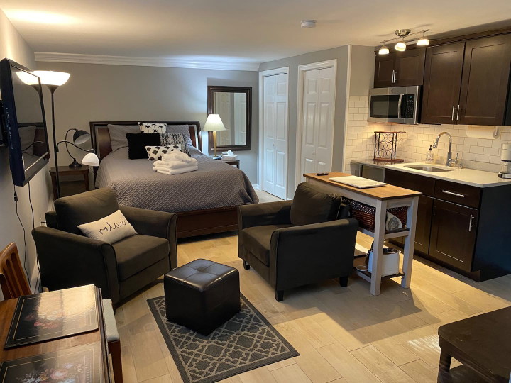 Historic Huntington Village Private Retreat - Long Island, NY