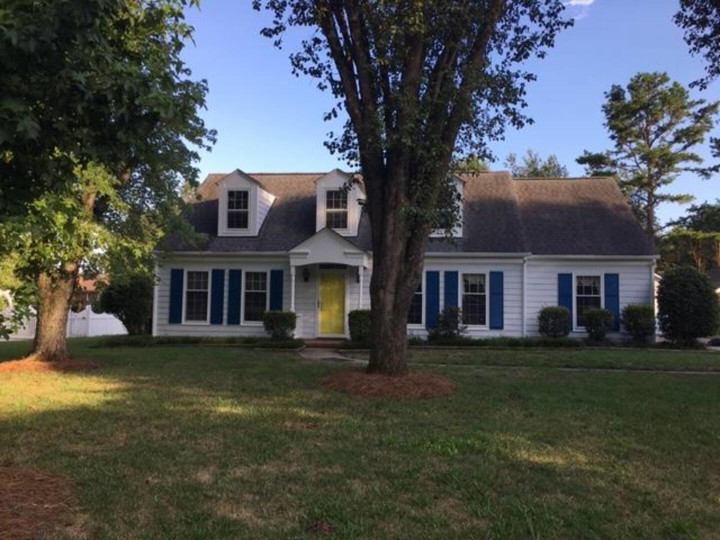 Charming Cape Cod In A Tree Lined Neighborhood - Charlotte