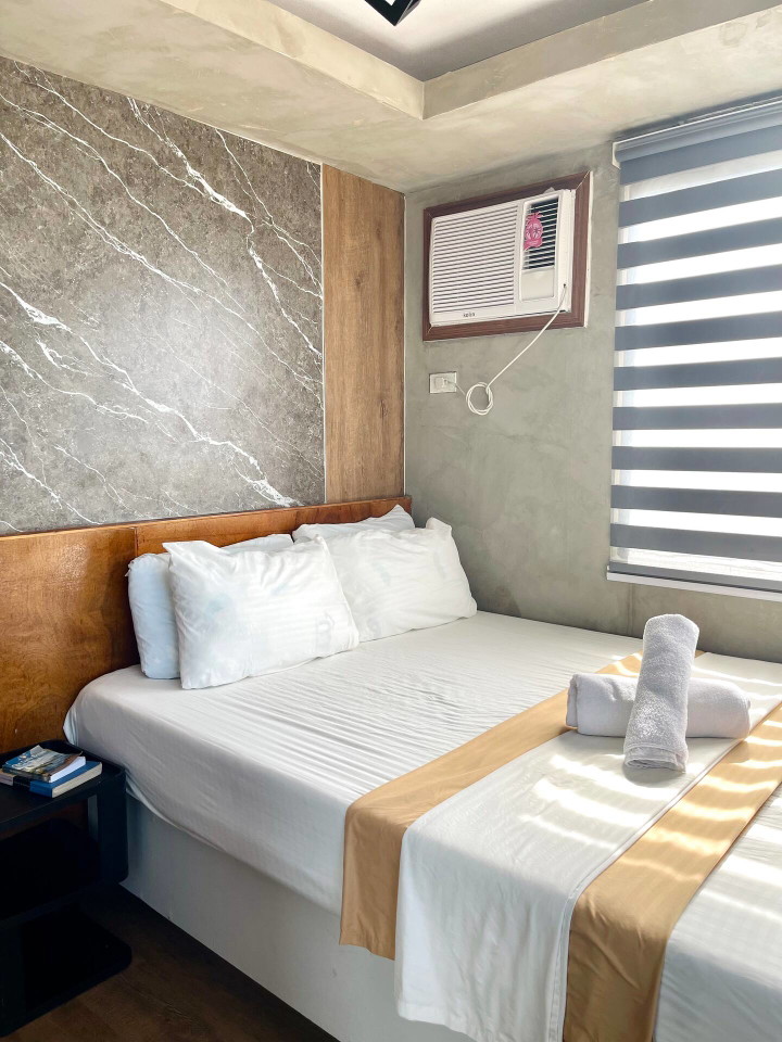3-5pax Modern 2-br With Esplanade Access W/disney+ - Iloilo City