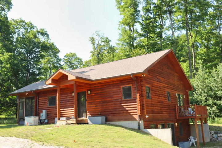 Luxury Log Cabin | Walk To Dunes - Glen Arbor, MI