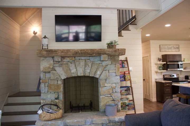 Modern Mountain Chic Cottage - Cider Sweet - Highlands, NC