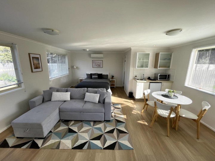 Cute Beachside Bungalow - Mornington
