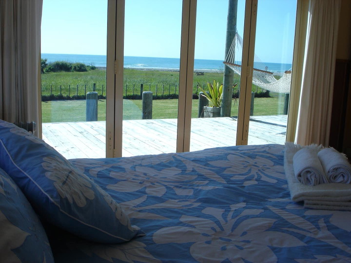 Escape To The Cape - Tokomaru Bay