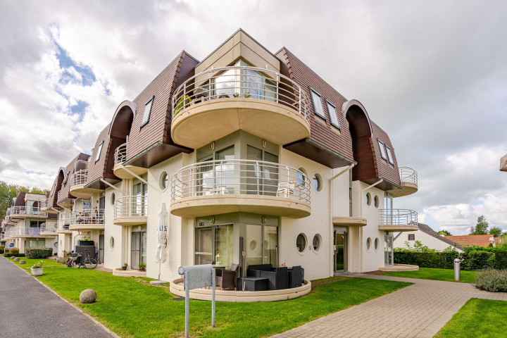 Près De La Plage/tram + Lumineux/tendance Avec Piscine - Bredene