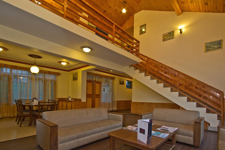 Royal Holiday Cottage ( Best View Of Hamta Peak ) - 