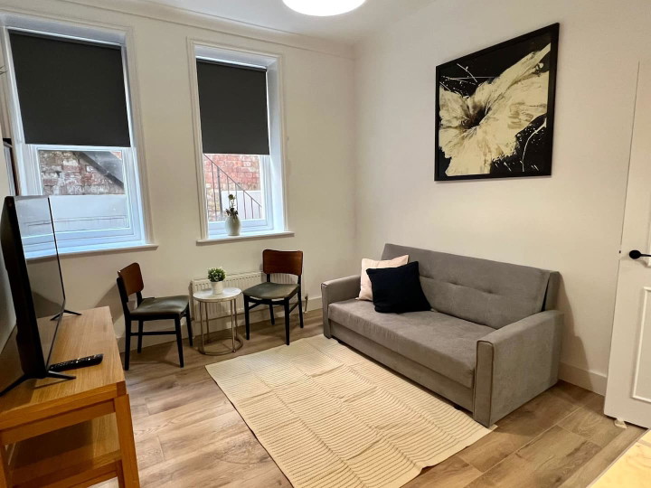 2h6 Fitzrovia / Central Located Studio - London