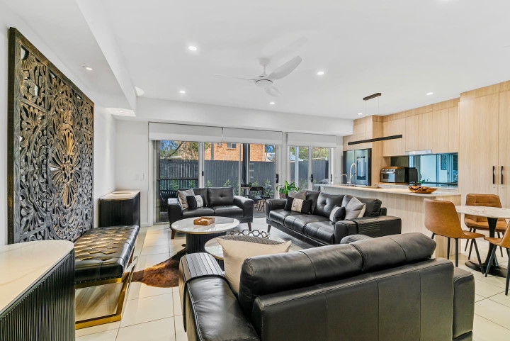Drift & Dwellminutes To Labrador Beach & Dining - Gold Coast