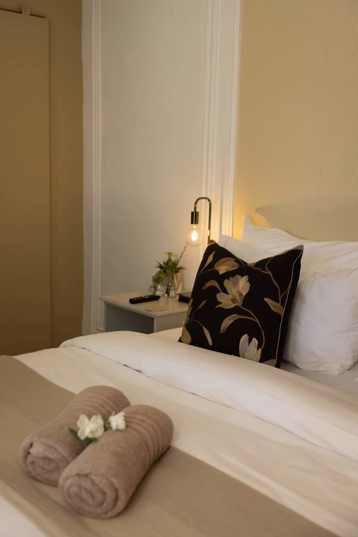 Welcome To Adderley House Ezels Stal - Robertson