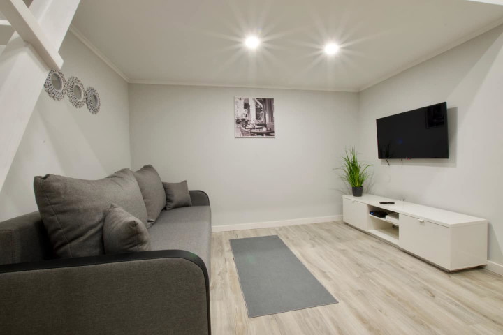 Standard Apartment By Hi5-csengery Studio - Budapest