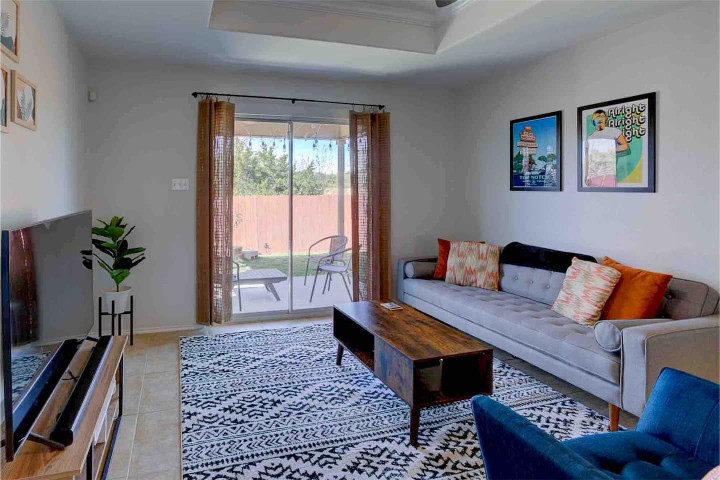 South Austin Home | Workspace | Fenced Yard - Austin, TX