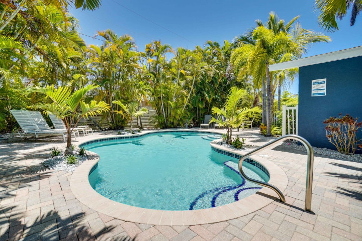 Blue Lagoon South - Anna Maria Island, FL