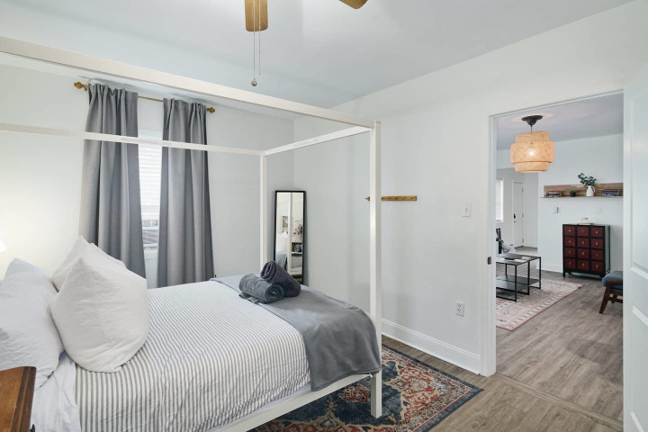 Family Stay 2br By Park | Walk To Main St - Chestnut Hill, PA