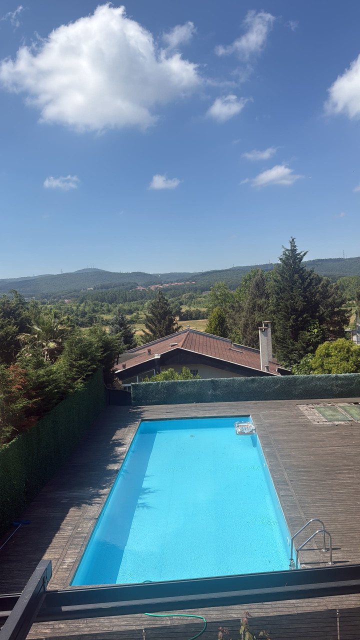 Cekmeköyde Villa - Riva