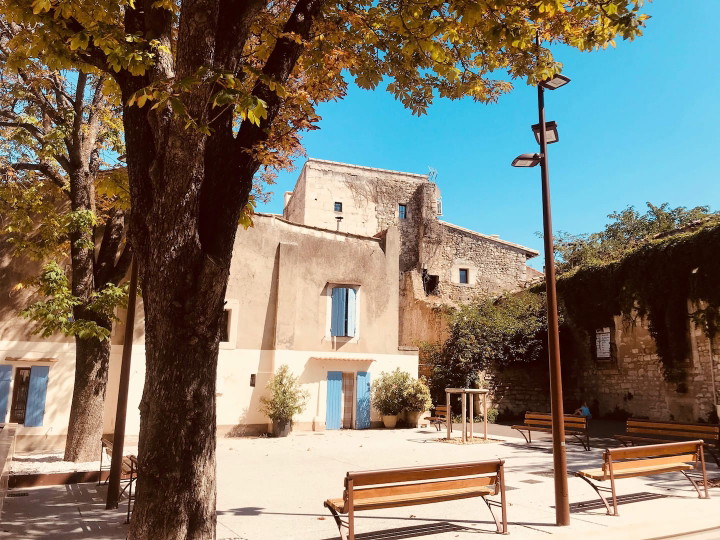 Charming House With Terrace And Views - Paradou