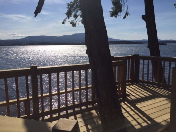 Raven Rock Retreat- Spectacular Waterfront! - Nanaimo