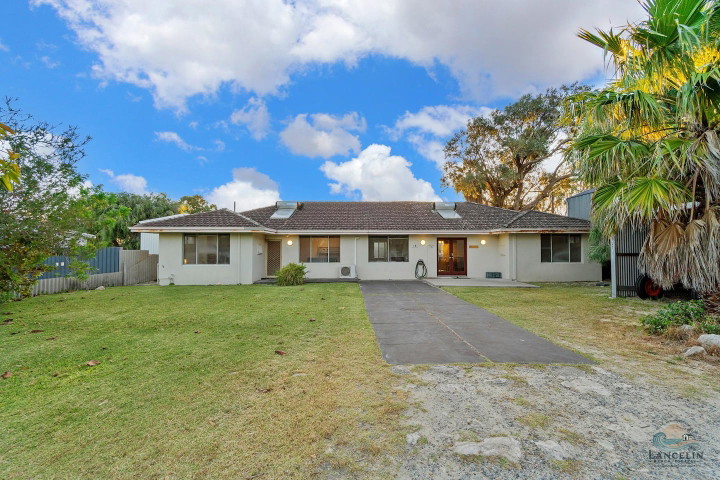 Breathe Ezy - Welcome To Breathe Ezy, A Spacious 7 - Lancelin