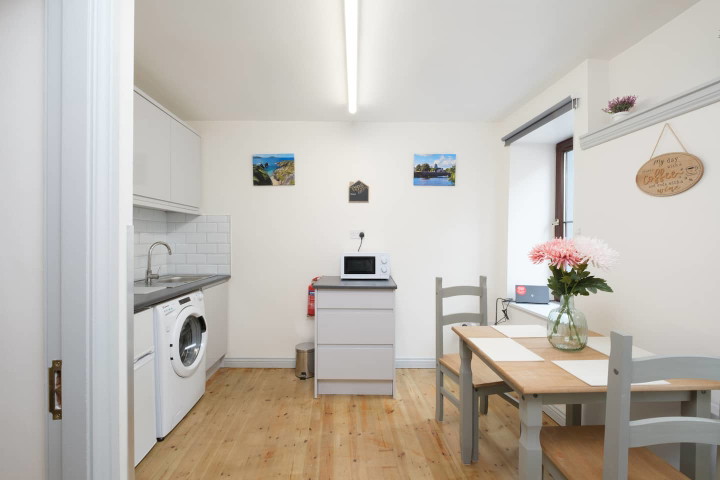 No 1 Eyre Square Suite - Oranmore