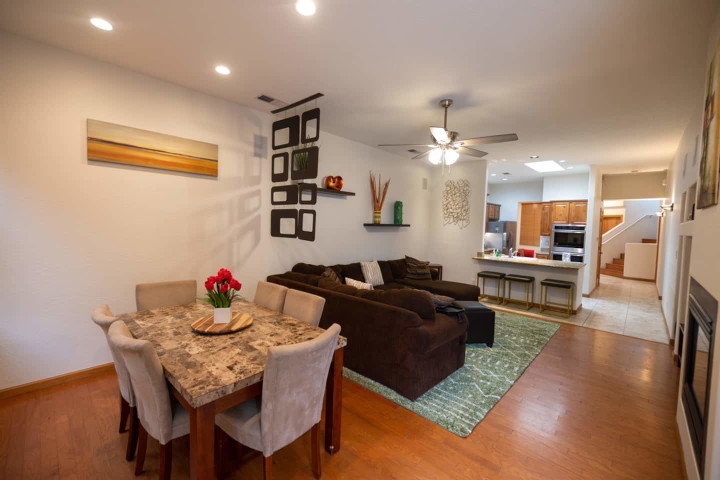 *20% New Listing Discount! Tramway Home By Sandias - Albuquerque, NM