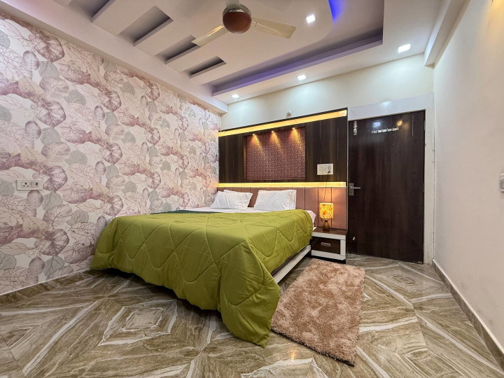 Homlee-kashi-2bhk-lift-parking-3.5km (Kv)temple - Varanasi
