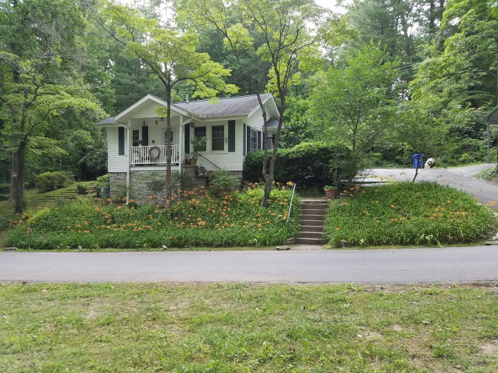 Hendo Hideaway - Hendersonville, NC