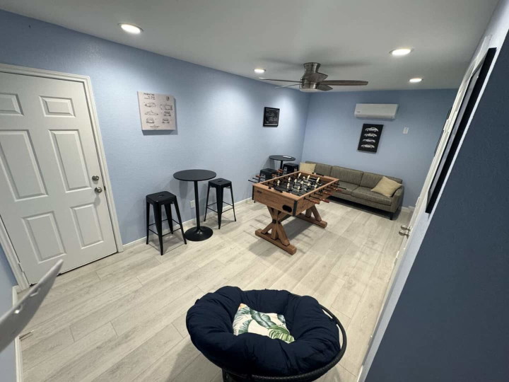 Fun Escape Near Kemah Boardwalk | Game Room + Bbq! - Kemah, TX