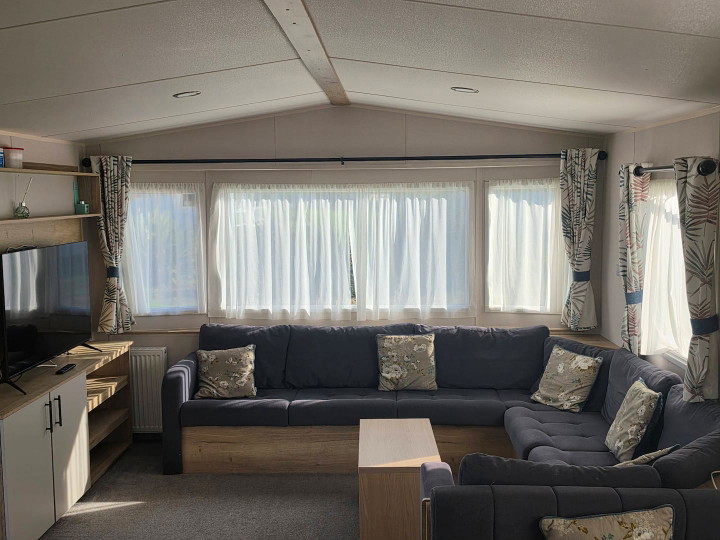 Turnberry Holiday Park, 18 Montrose - Girvan